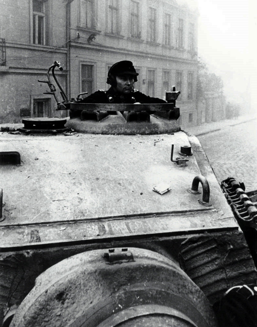 Panzermänner: Königstiger Commander of sPz.Abt.503 in Budapest