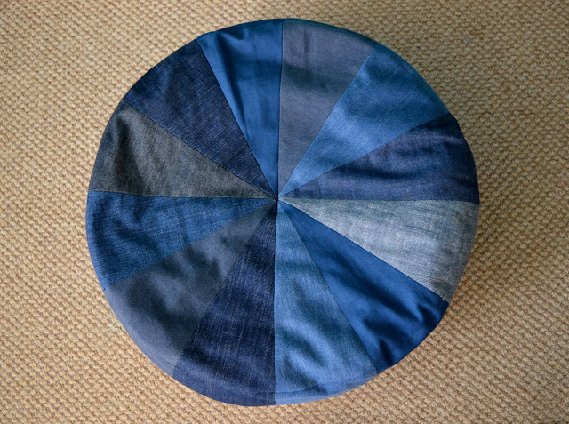 'So, Zo...': Free Pattern Friday: DIY Floor Pouf