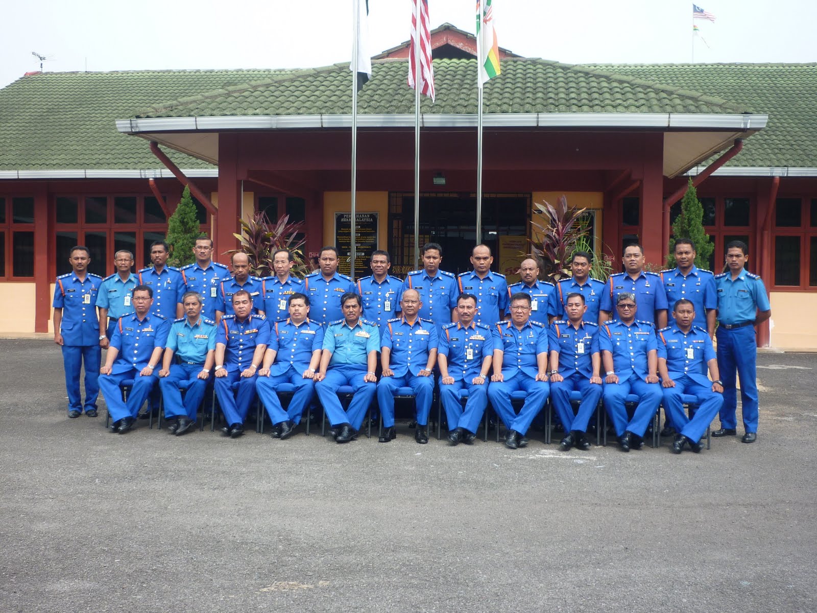 Civil Defence of Malaysia ( CDEF ): Barisan Pengurusan Kanan Jabatan ...