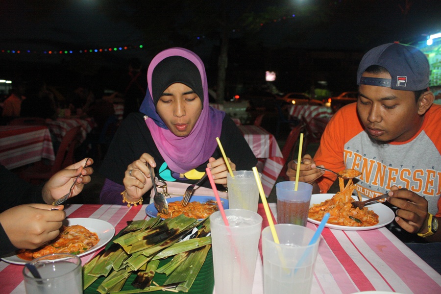 ::Utara Mai::: Makan angin: Episod 1