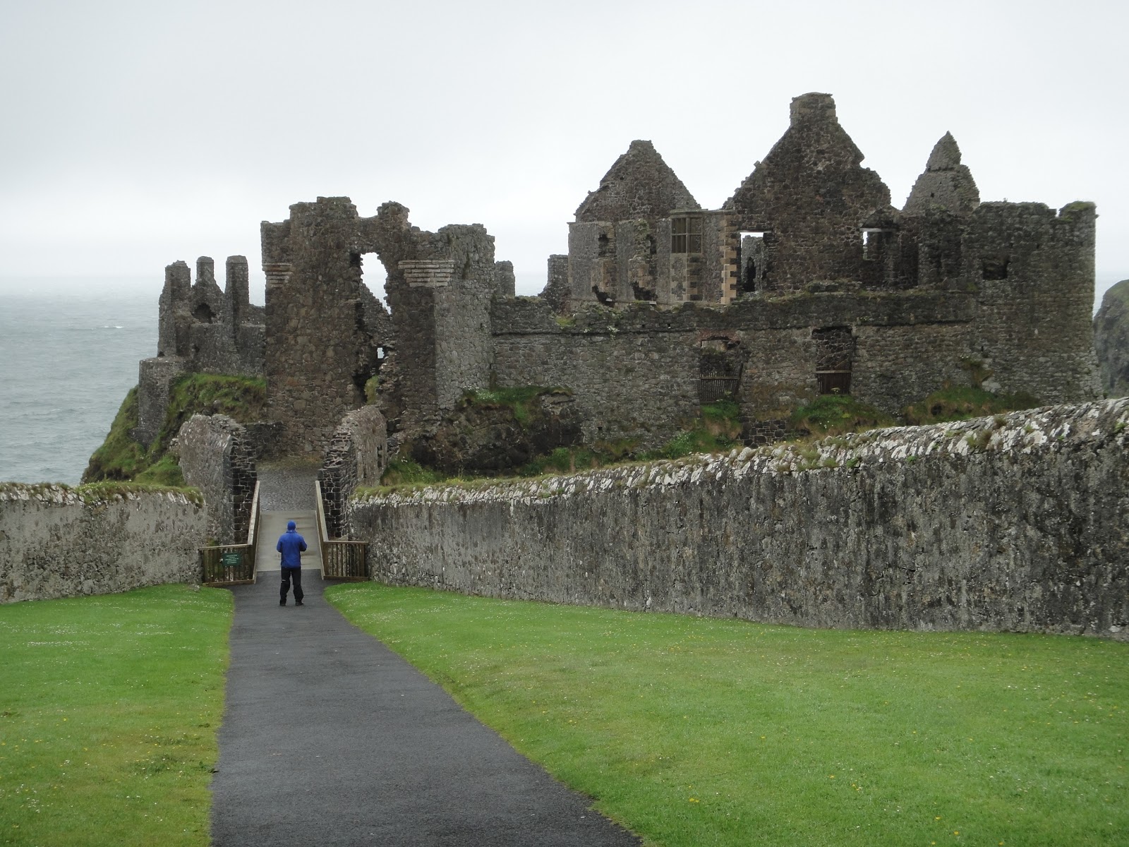 Our Trip Across the Pond: Dunluce Castle in Northern Ireland
