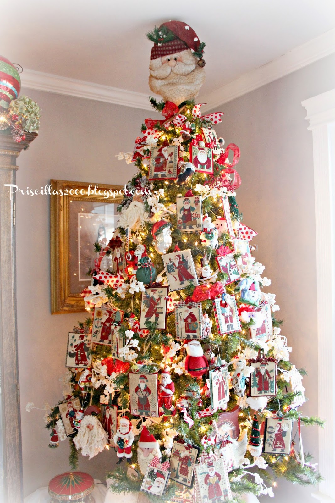 Priscillas: The Santa Tree