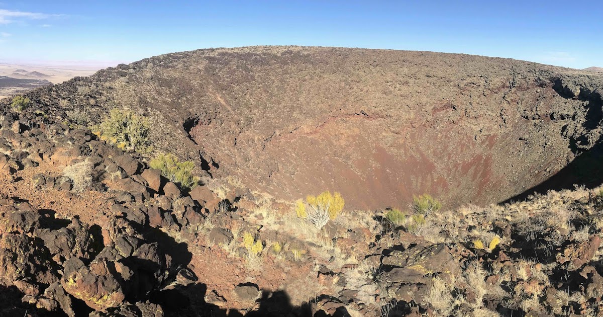 Earthly Musings - My Travel and Geology Blog: To the Rim of SP Crater