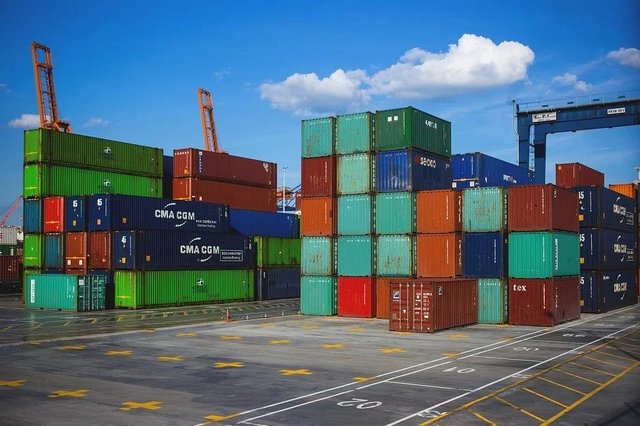 Pengertian Full Container Load (FCL) dan Waktu yang Tepat Untuk ...