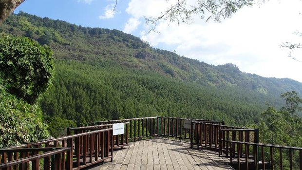 5 Tempat Wisata di Jantung Sesar Lembang yang Indah, Nyaman, dan Molek