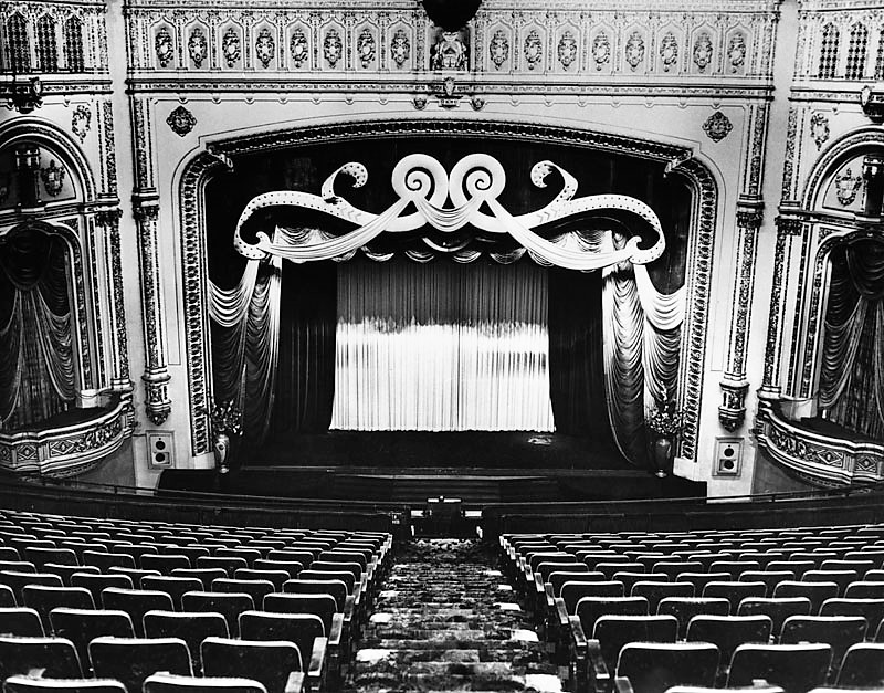 Los Angeles Theatres: State Theatre: vintage auditorium views