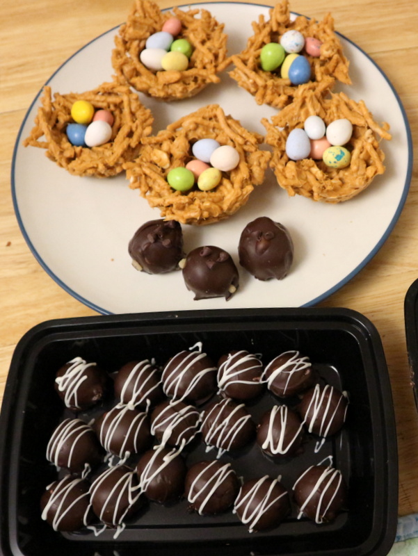 Crafts, Cavies and Cooking: I Like Thursday: Candy and Eggs