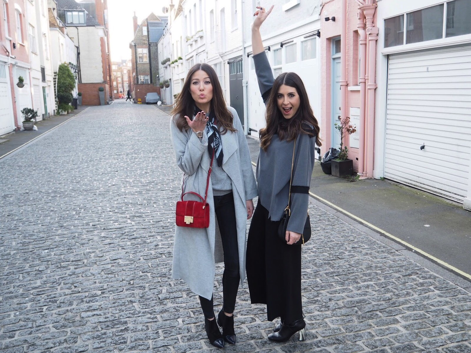 HUMP DAY STYLE – We Are Twinset