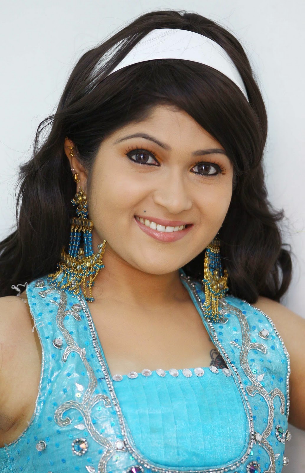 Devi Kiruba Wiki, Hd Images, Boyfriend, Affairs,Today Updates, Gallery ...