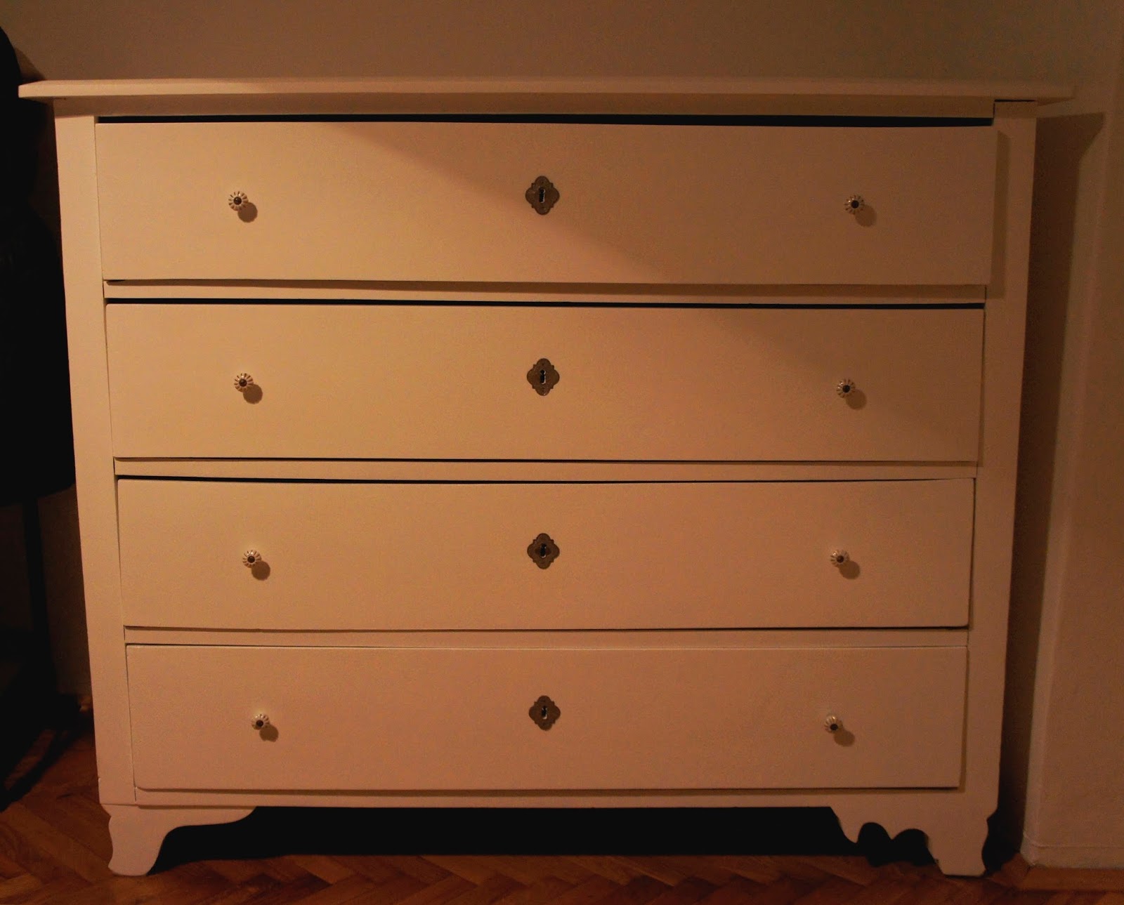 Makeover addict: Preuređenje / makeover starinske komode