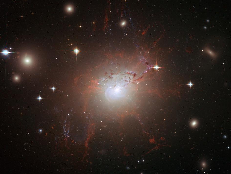 NGC 1275 Registrada Pelo Hubble