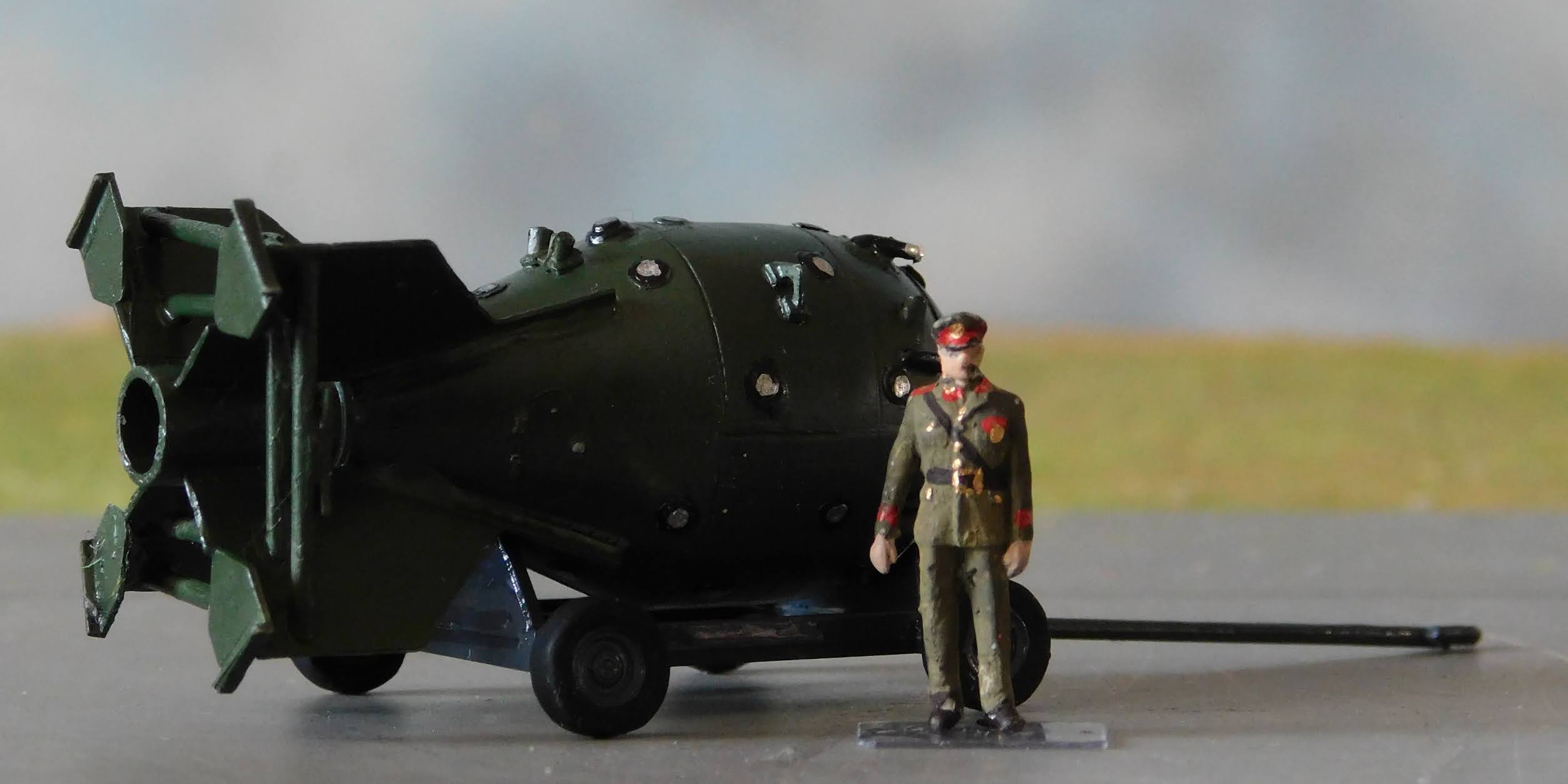 Happyscale-Modellbau: RDS-3 Marya (Joe-3) Soviet atomic bomb - A-model 1/72