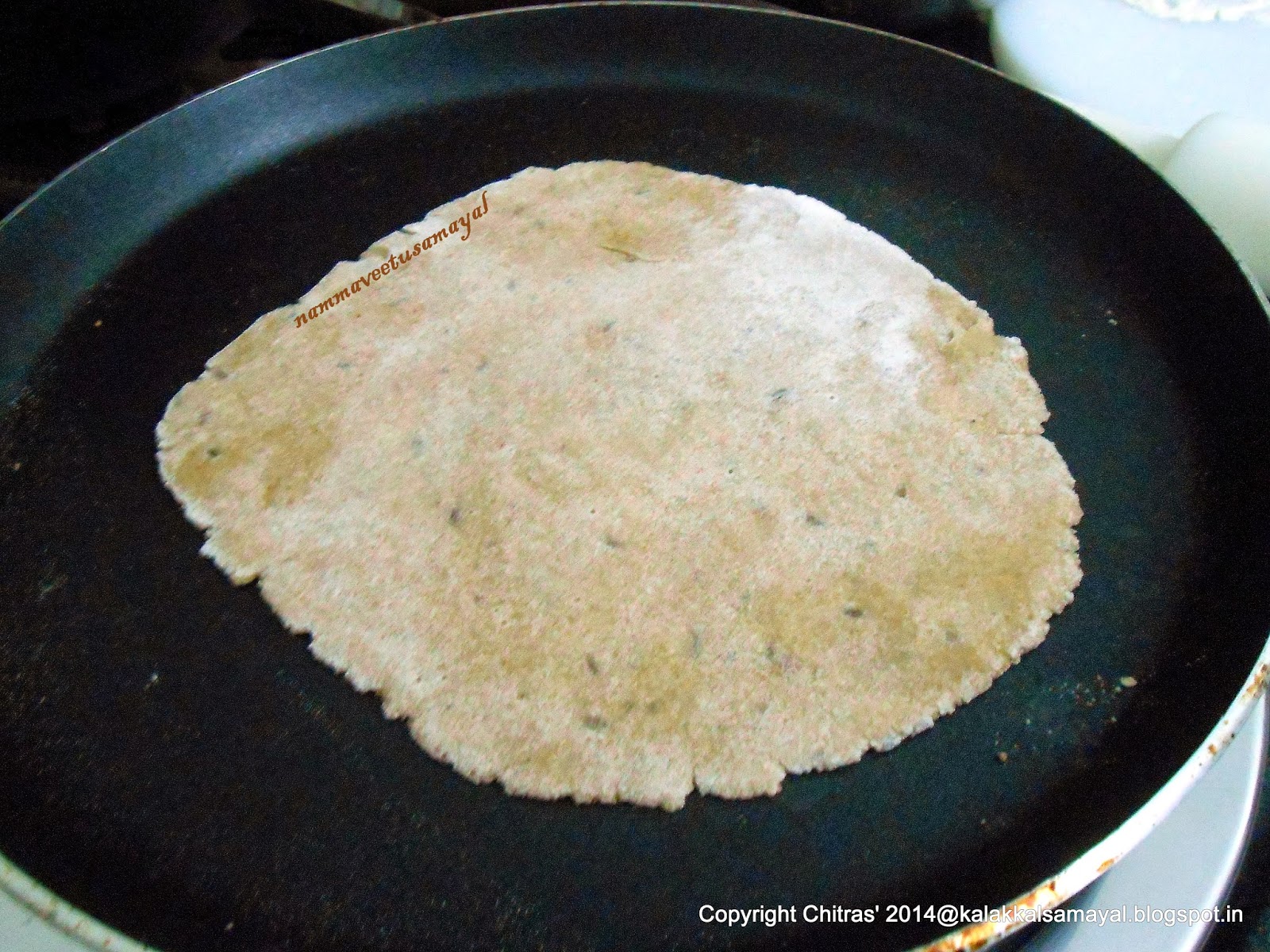 kalakkalsamayal: Amaranth-Roti