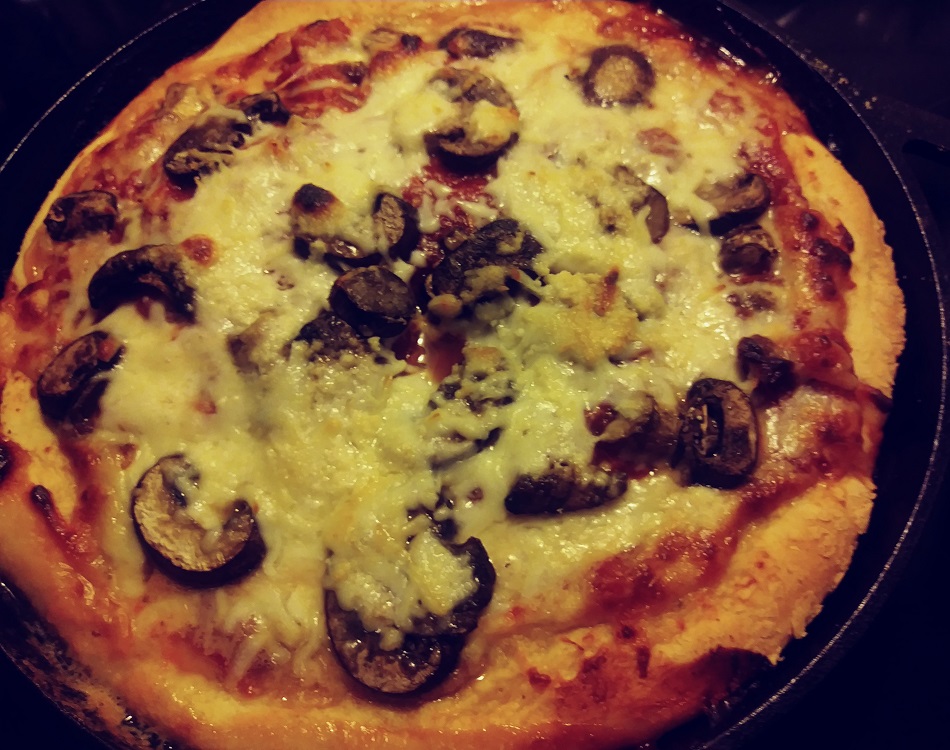 Sams Place Cast Iron Skillet Deep Dish Pizza