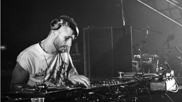 dbe online: March 2011