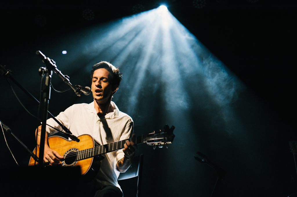 Carlos Posada faz show acústico na Audio Rebel no dia 20/03