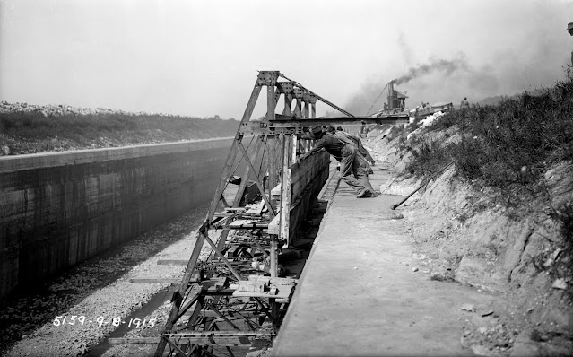 Industrial History: MWRD: Building the 1911-22 Cal-Sag Channel