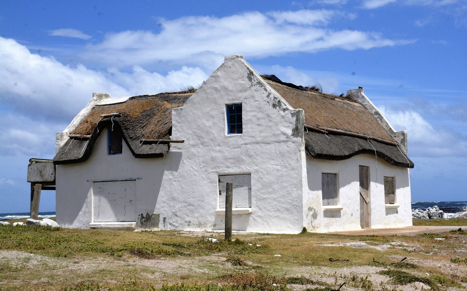 Lighthouses of South Africa: No 13 POST – QUOIN POINT LIGHTHOUSE
