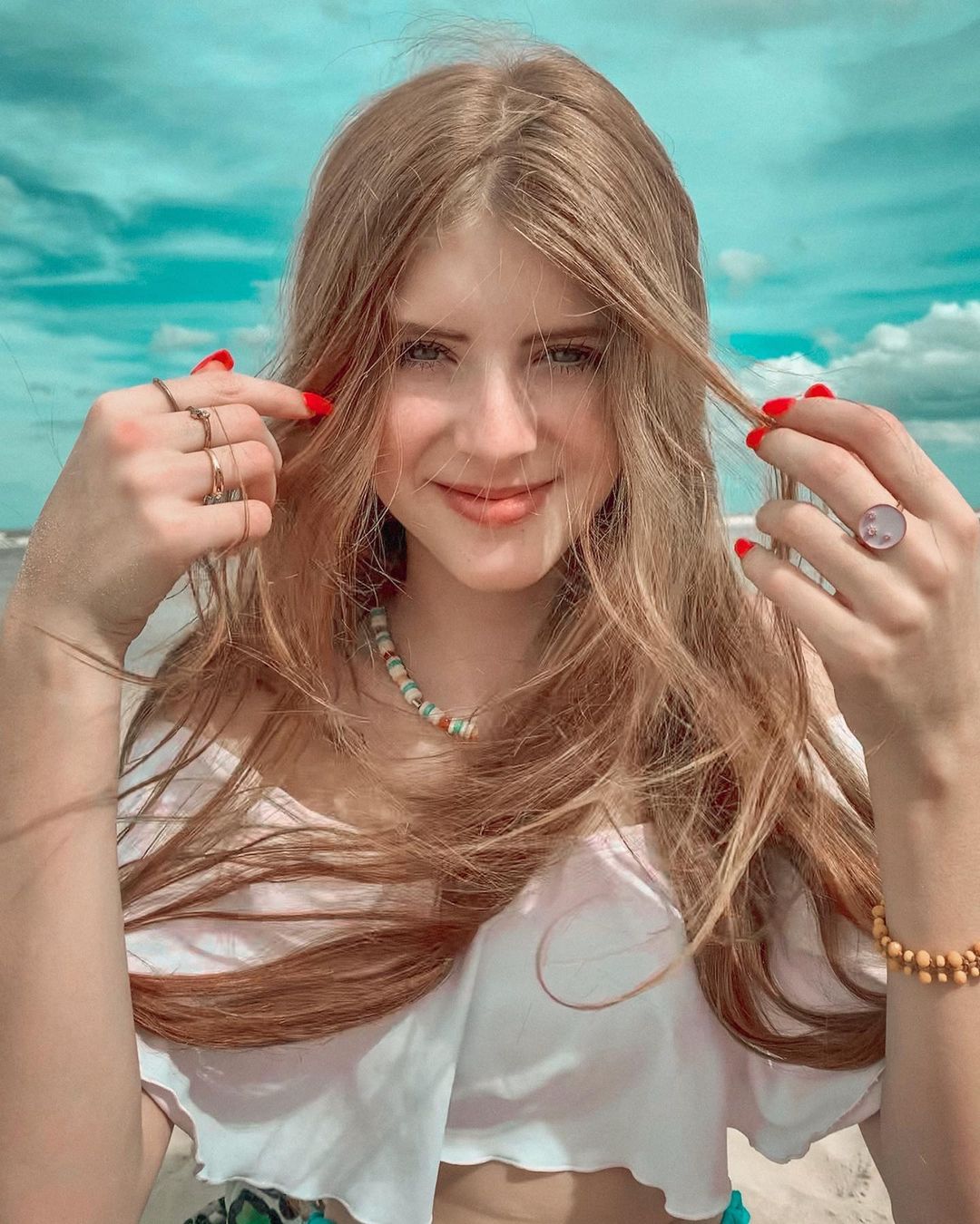 Modelo Julinha Age Youtube Onlyfans Net Worth Bikini
