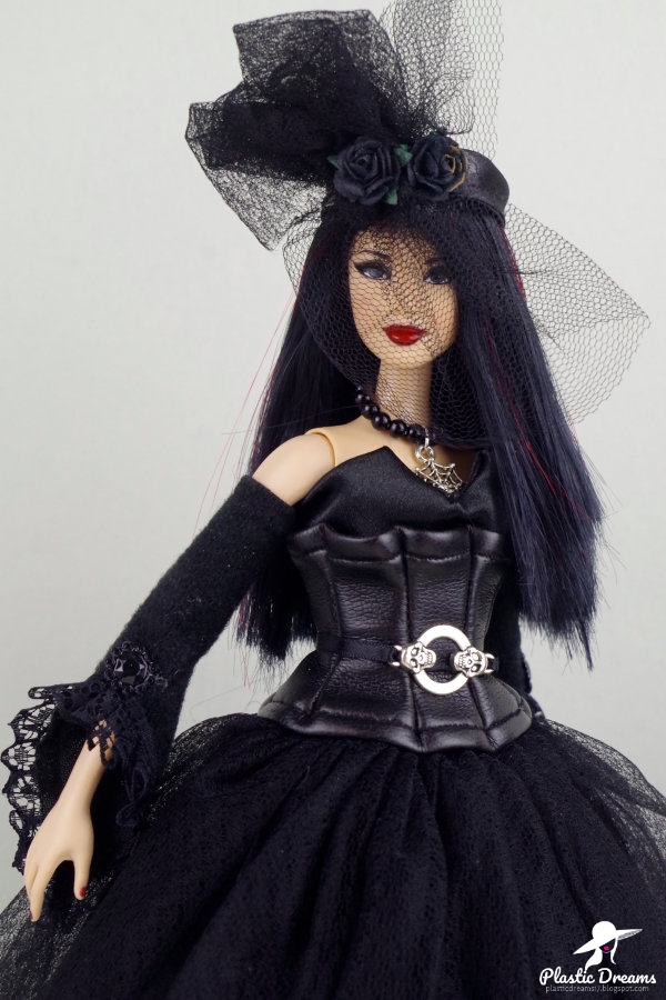 Plastic Dreams Dolls :: Barbie et miniatures: Shooting: Gothic Dress ...