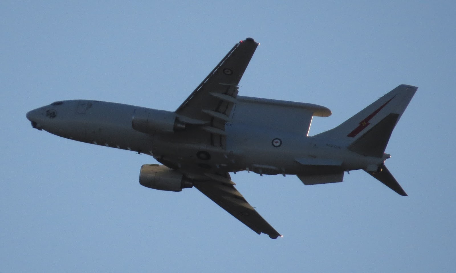 Central Queensland Plane Spotting: RAAF Boeing B737-7ES / E-7A ...