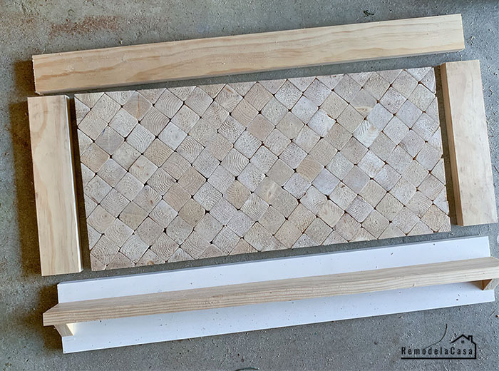 Scrap Wood DIY - Entry Coat Rack - Remodelando la Casa