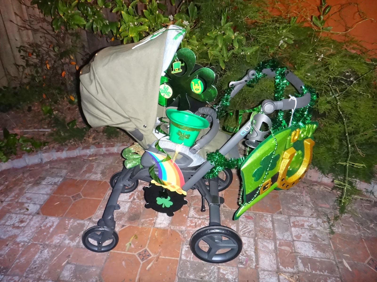 StrollerQueenReviews: Inglesina Quad Review