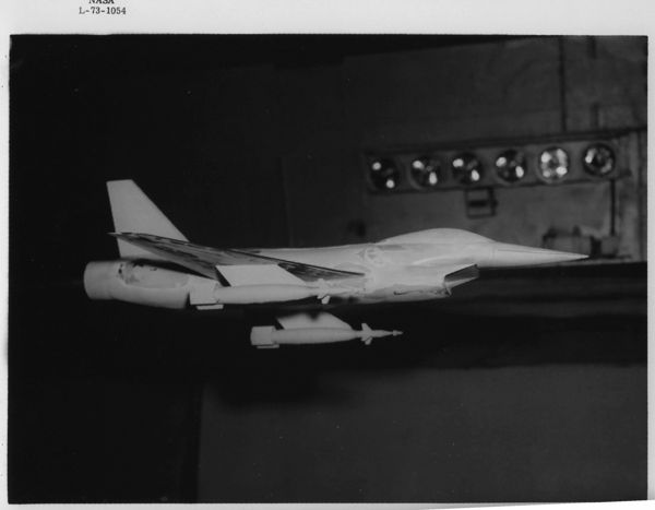 SI VIS PACEM, PARA BELLUM: Un concorrente dell'F16 nel programma LWF ...