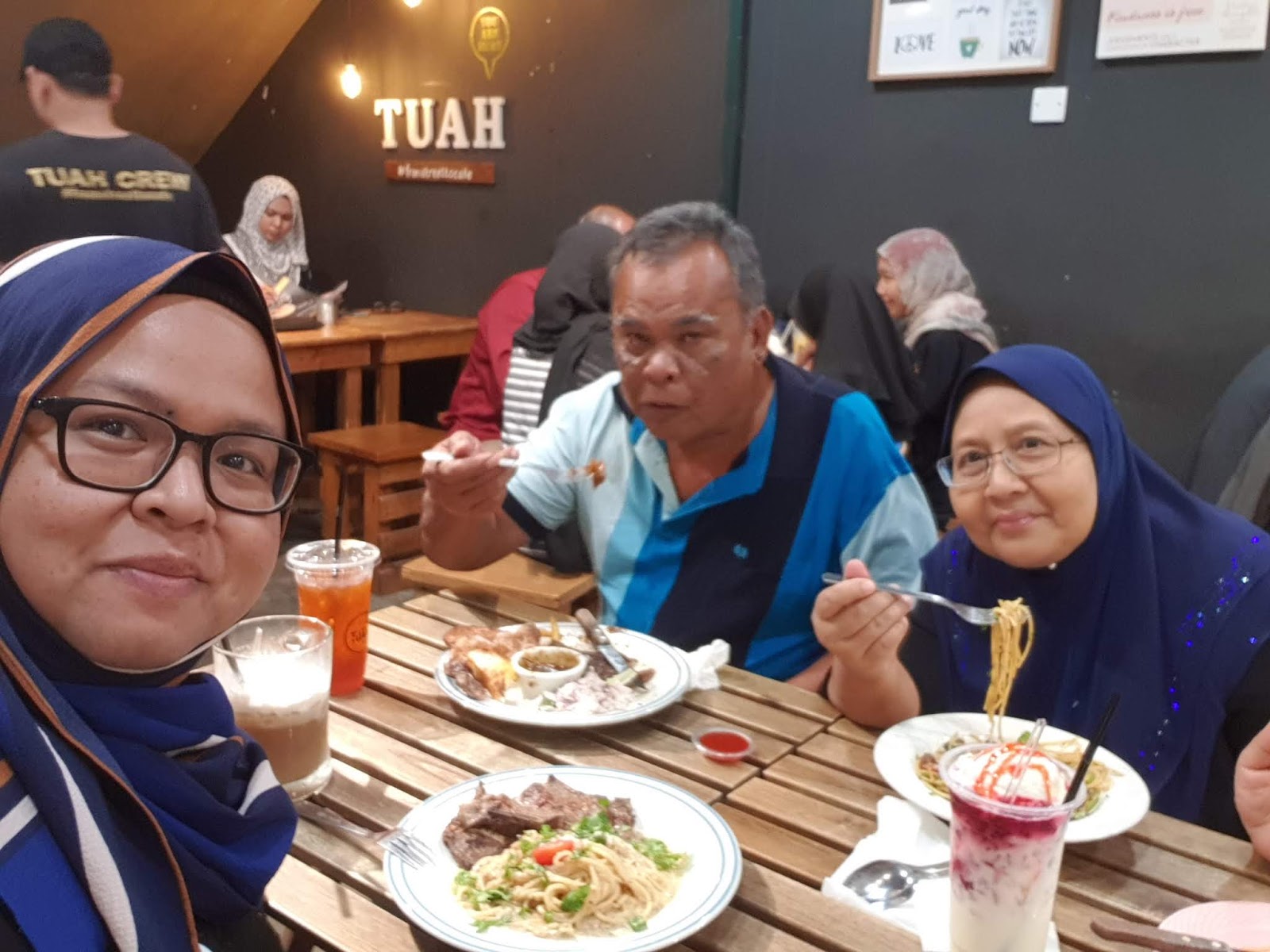 WANDERLUST DJ: Tuah Cafe, Bandar Baru Bangi