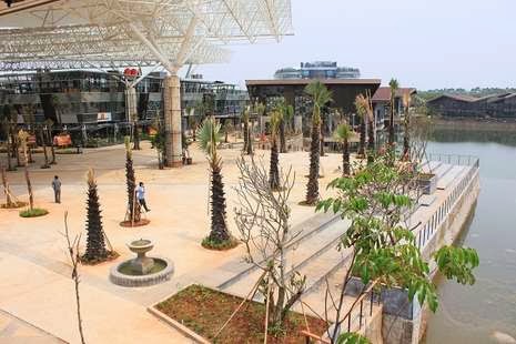 Mr and Mrs Leonard: Chakra Venue @ The Breeze BSD City