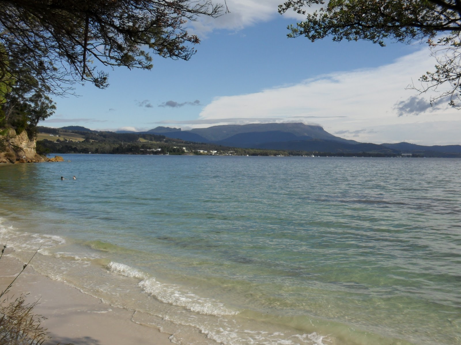 Huon View: Camp Coningham