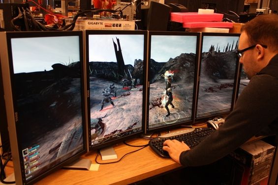 Jimmy-enggar: World’s Biggest Custom Made Gaming PC