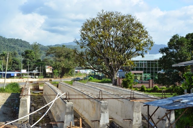 Construction of a new bridge at Dambai, Penampang, Sabah