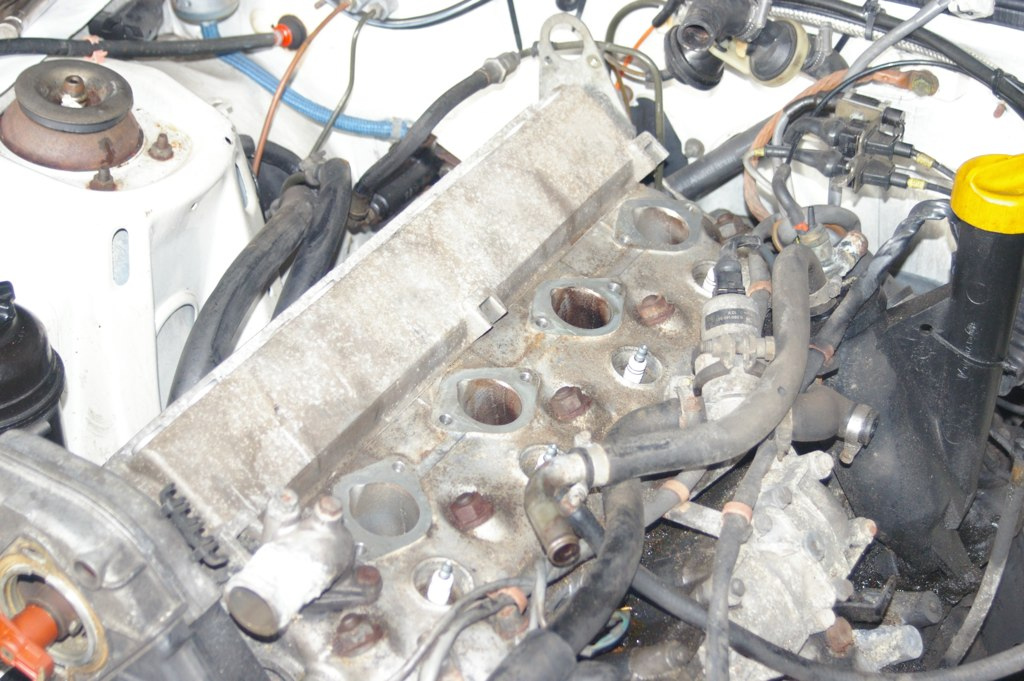 Engine out the top - Easy Peasy