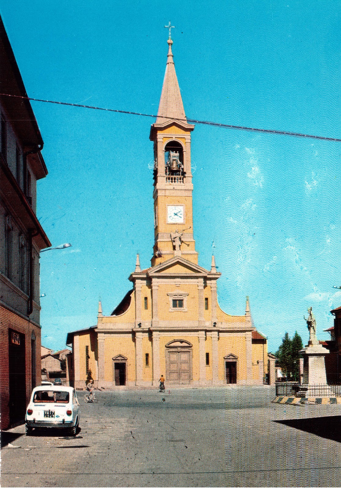 Olonaweb: MARNATE: PIAZZA SAN'ILARIO