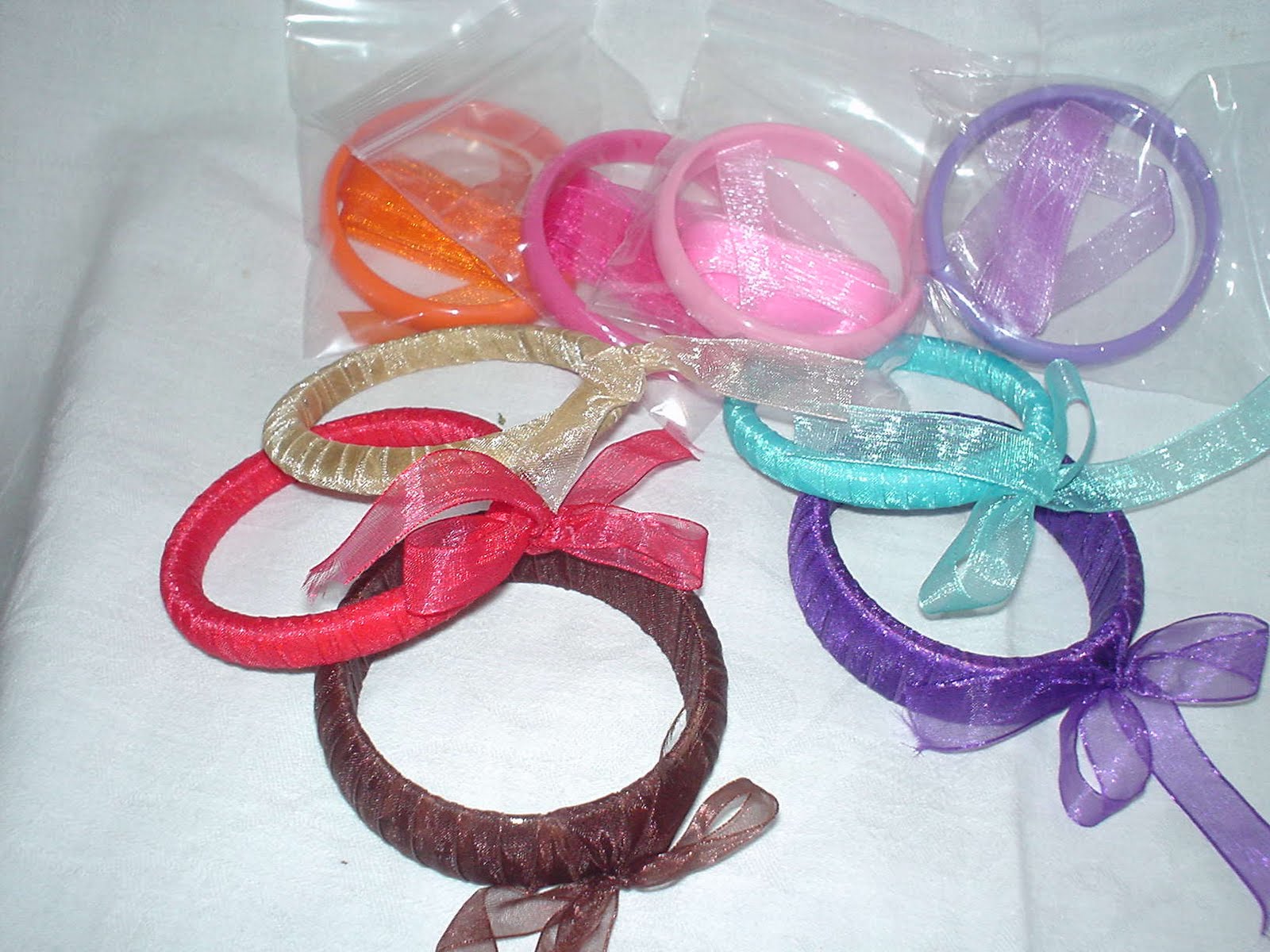 Lella Loves...: Ribbon Bangles