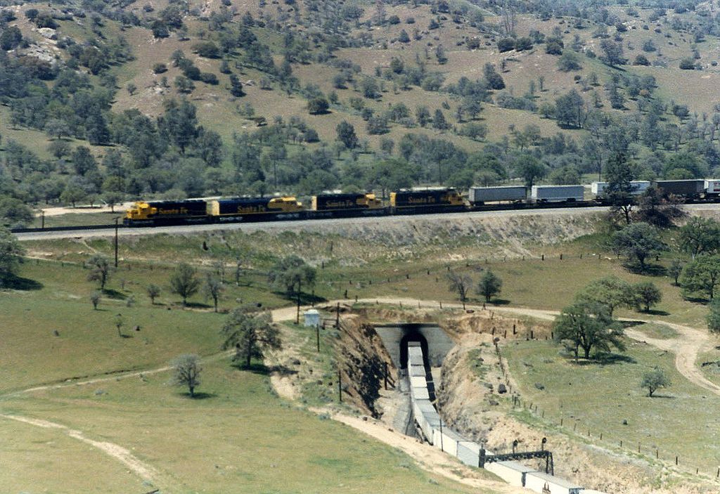 Welcome to Tehachapi Loop in Z!