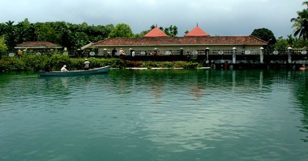 A day of monsoon at Madyar ~ Sri Guru Parashakthi Mutt Marakada