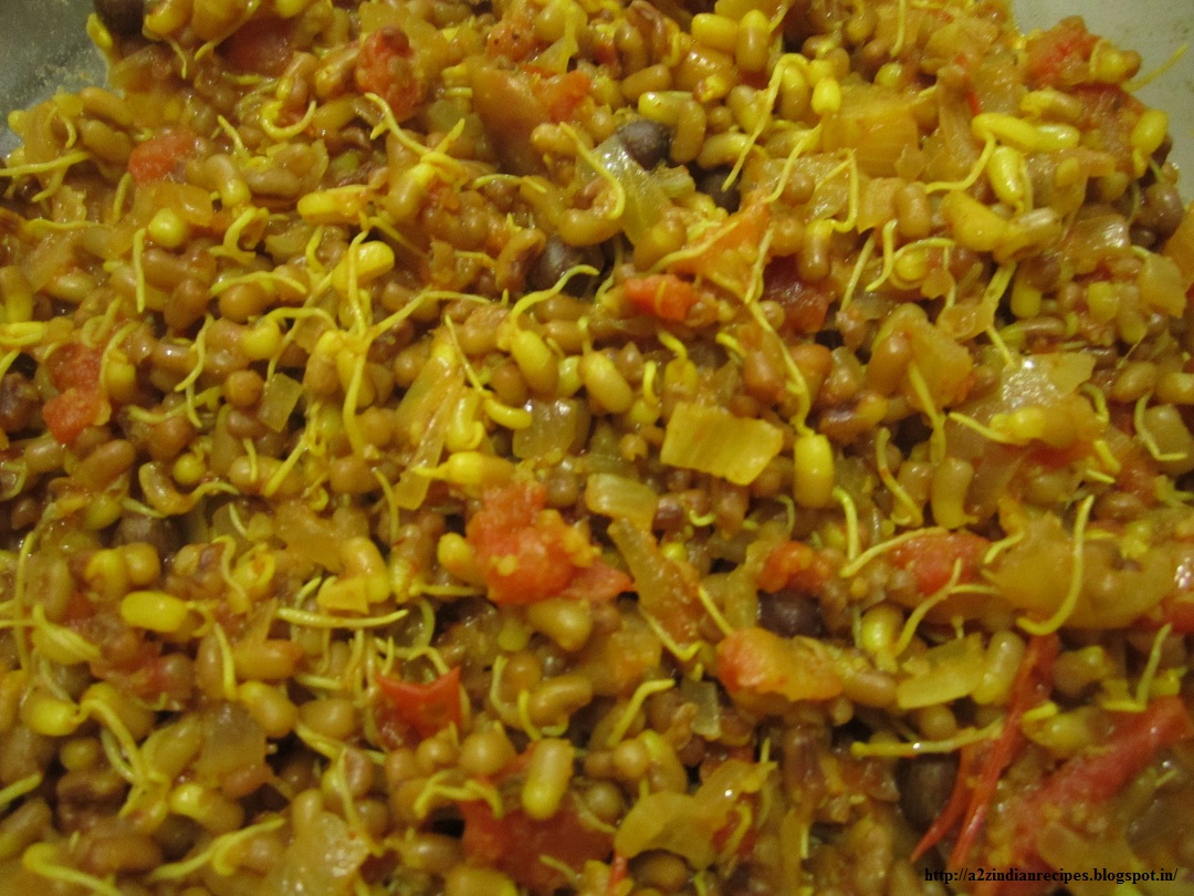 a2zindianrecipes: Matki / Moth Beans Usal