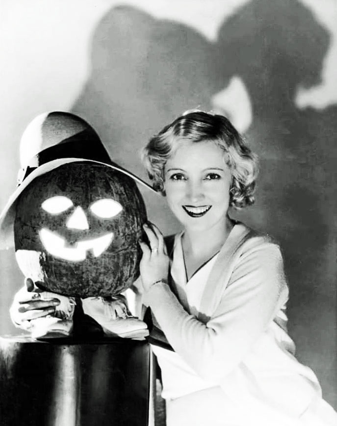 Shades of Gray: Bessie Love and the Gourdians