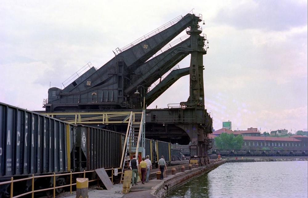 Towns and Nature: Cleveland, OH: Erie's Iron Ore Unloader & Coal ...