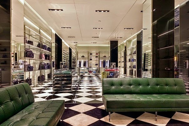 mylifestylenews: PRADA Opens First Store in Cancún Mexico