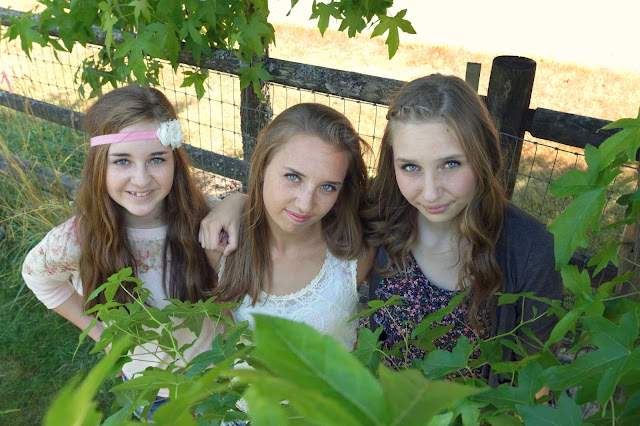 the krantz sisters - teacups and cinnamon