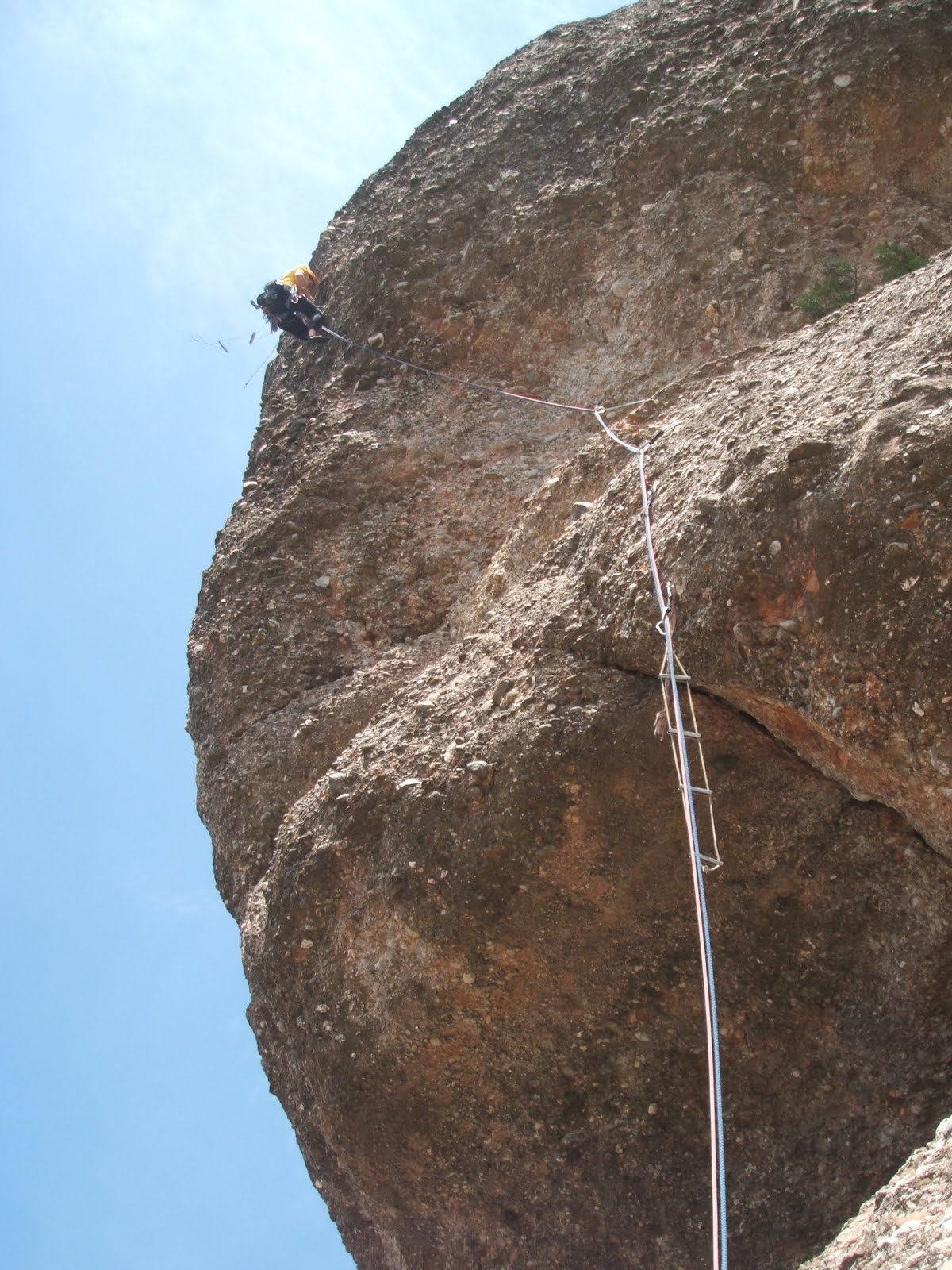 Romàntic Guerrer: La Josep Rigol a la Monja i l'Esperó Llebeig al Bisbe.