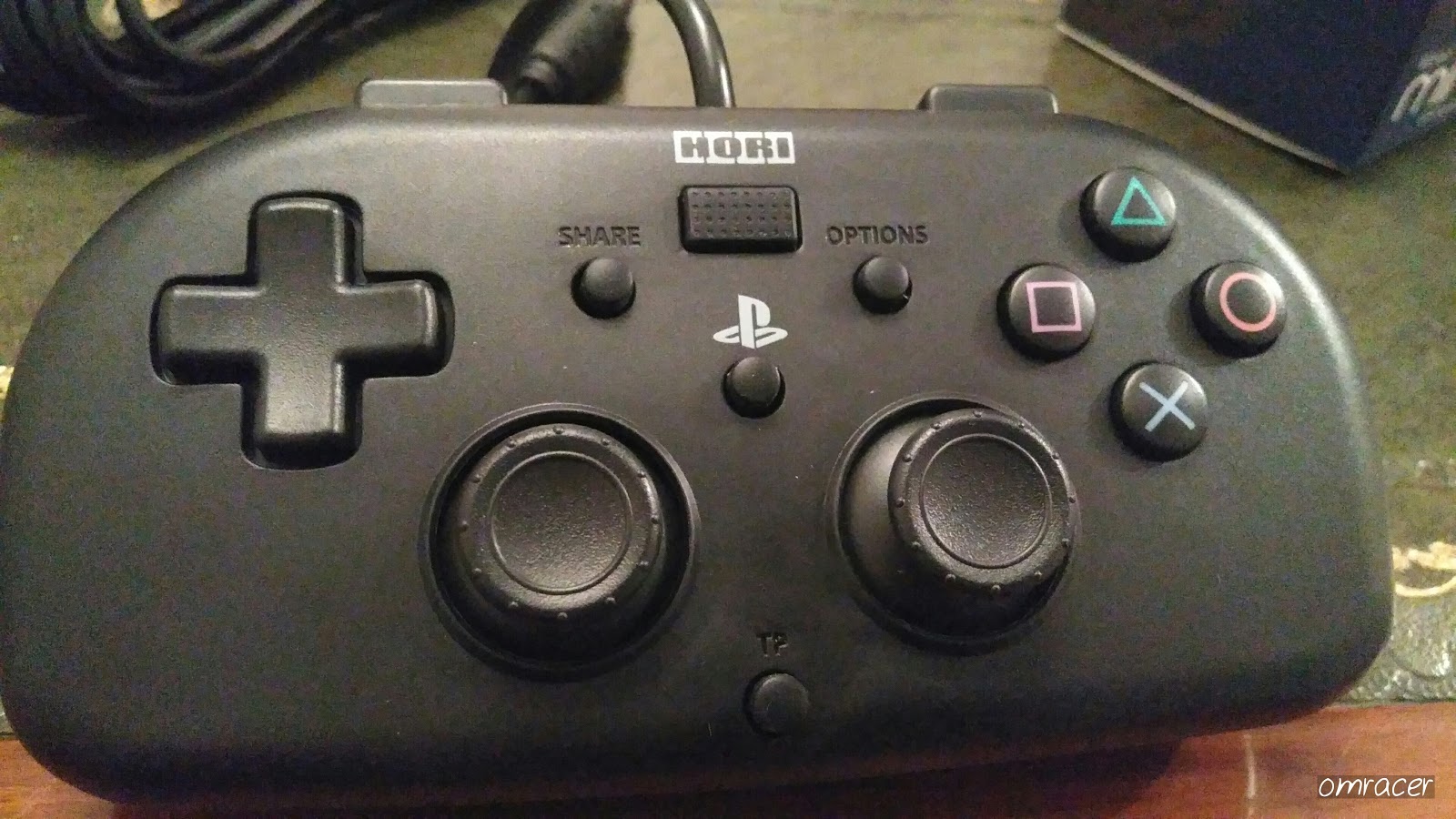 omracer Reviews: Hori Mini PS4 Gamepad (Black)