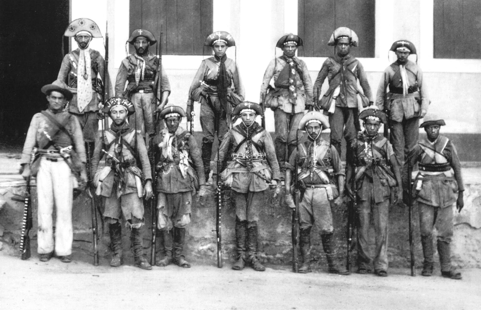 Lampião aceso: Sertão afiado