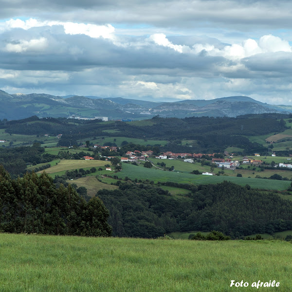 Foto afraile: CERRAZO (Reocin) Cantabria. España.