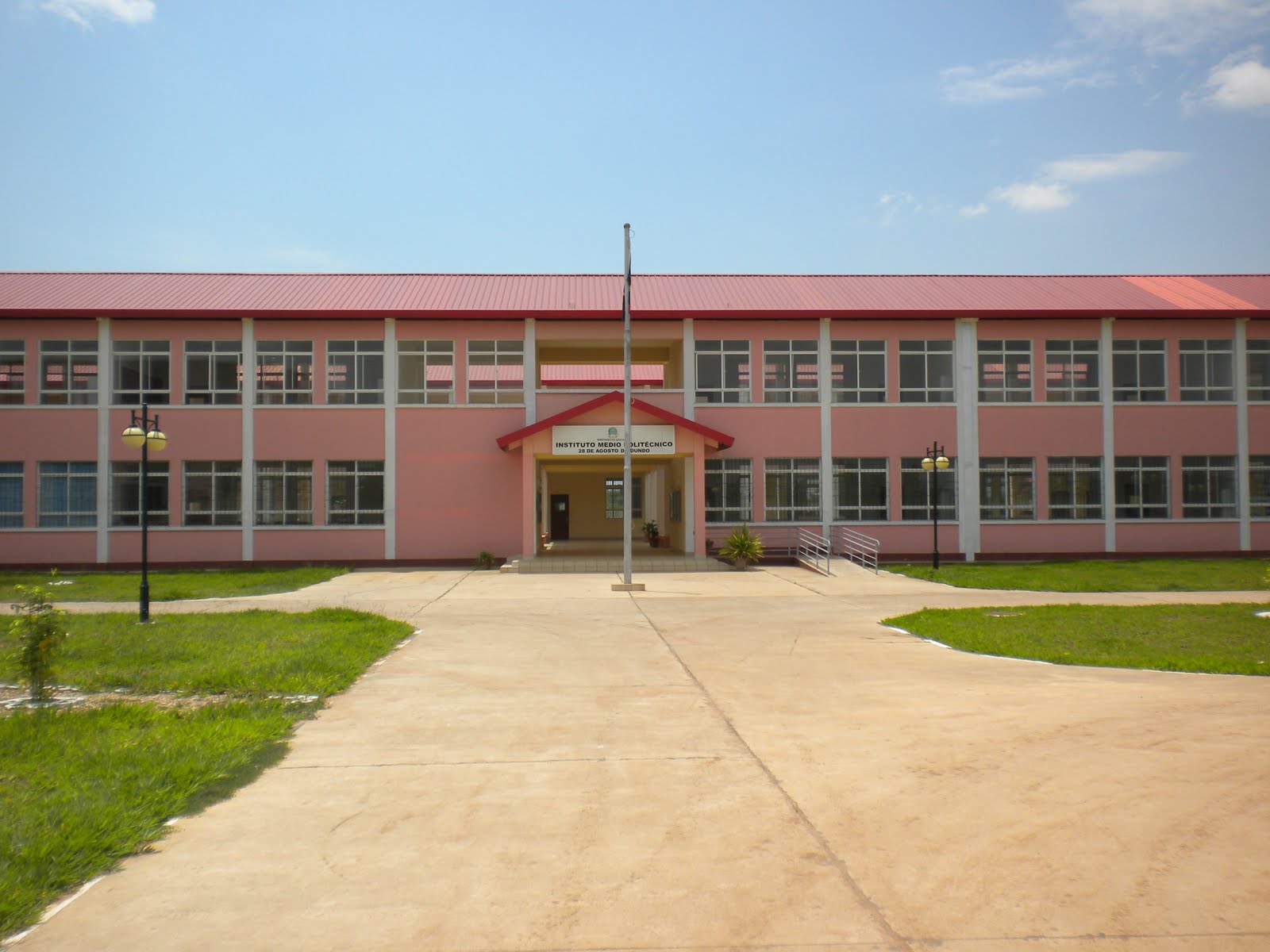 O NOSSO BLOG: INSTITUTO MÉDIO POLITÉCNICO 28 DE AGOSTO DO DUNDO (I.M.P ...