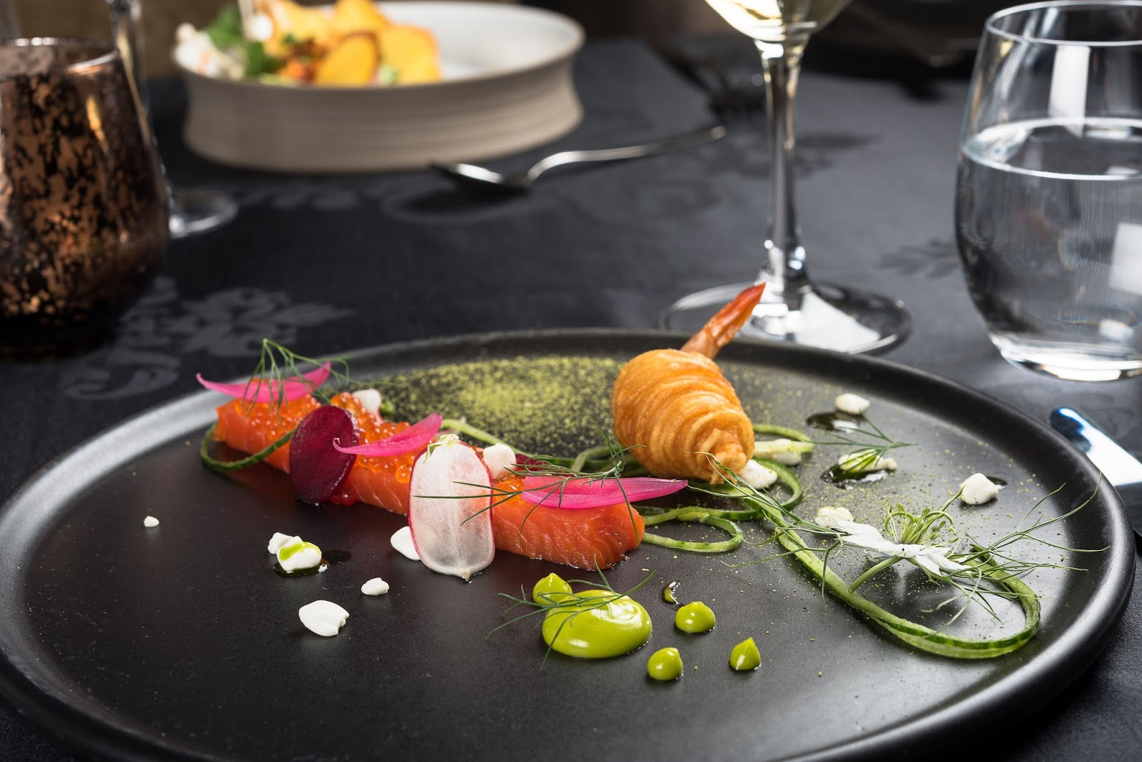 Aet köögis: Viru kabaree ja õhtusöök restoranis Merineitsi