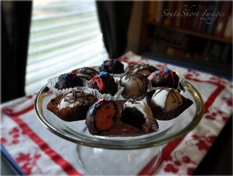 Kitchen Meets Culinary Clutz: Cake Bites, Nirvana's Bliss